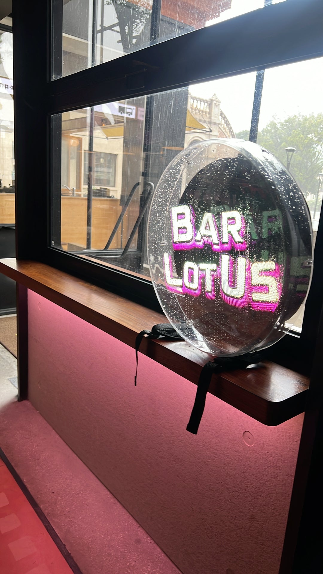 H16" 3D Advertising Hologram - Cypress™ – Cypress™